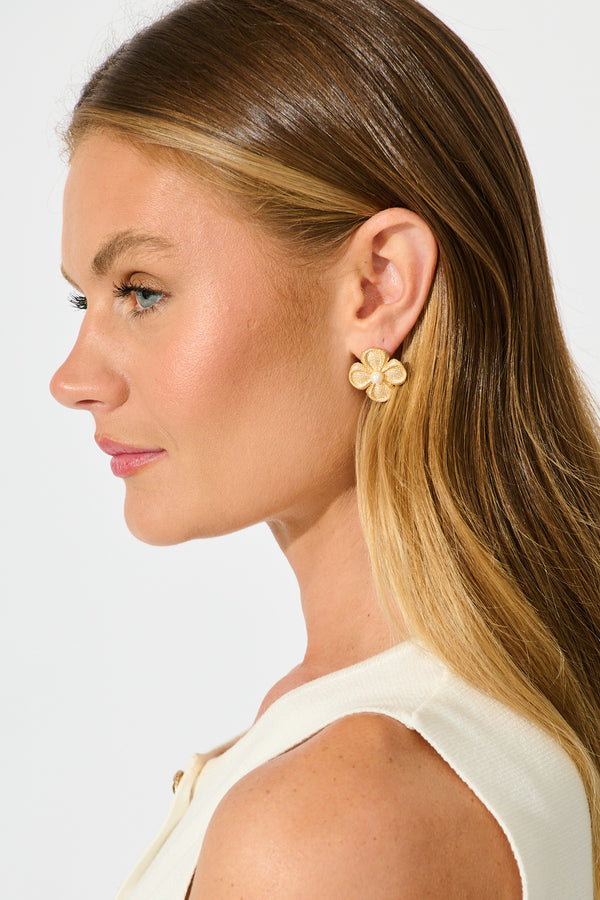 Stephy Flower Earrings in 18K Gold Plated – St Frock