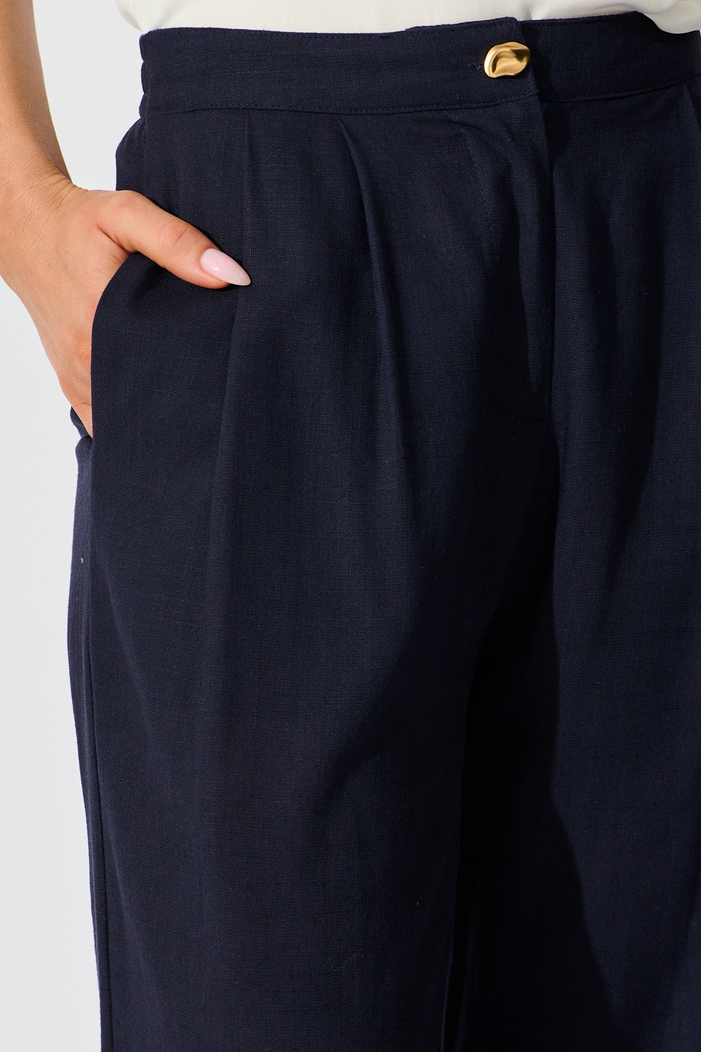 Refined Ease Pant in Navy Linen Blend | St Frock