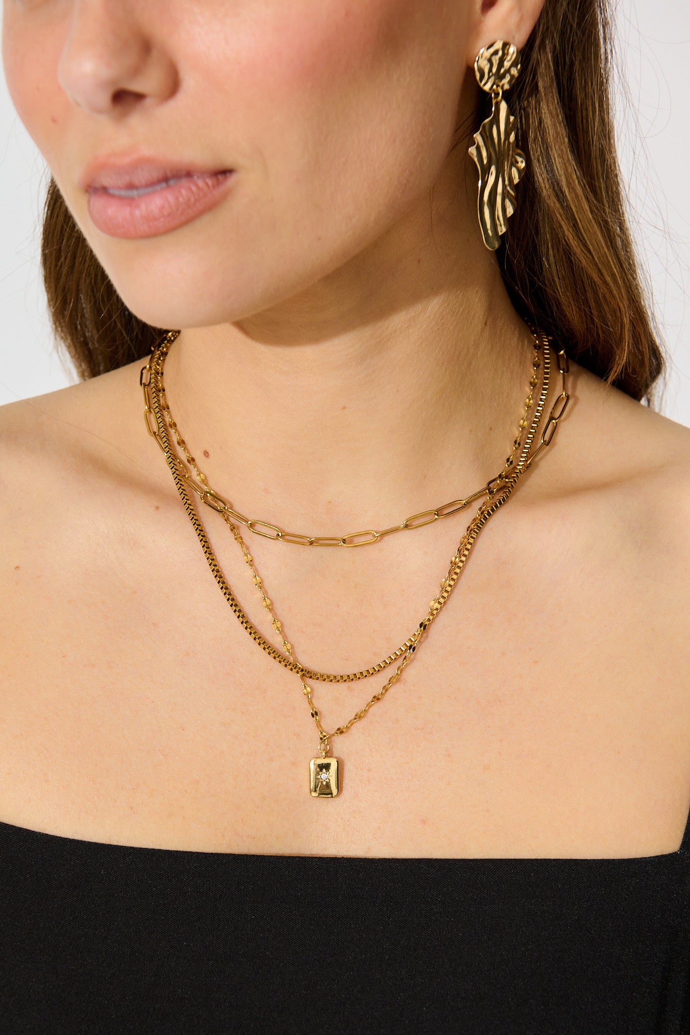 Isla Layered Chain Necklace – Gold | St Frock